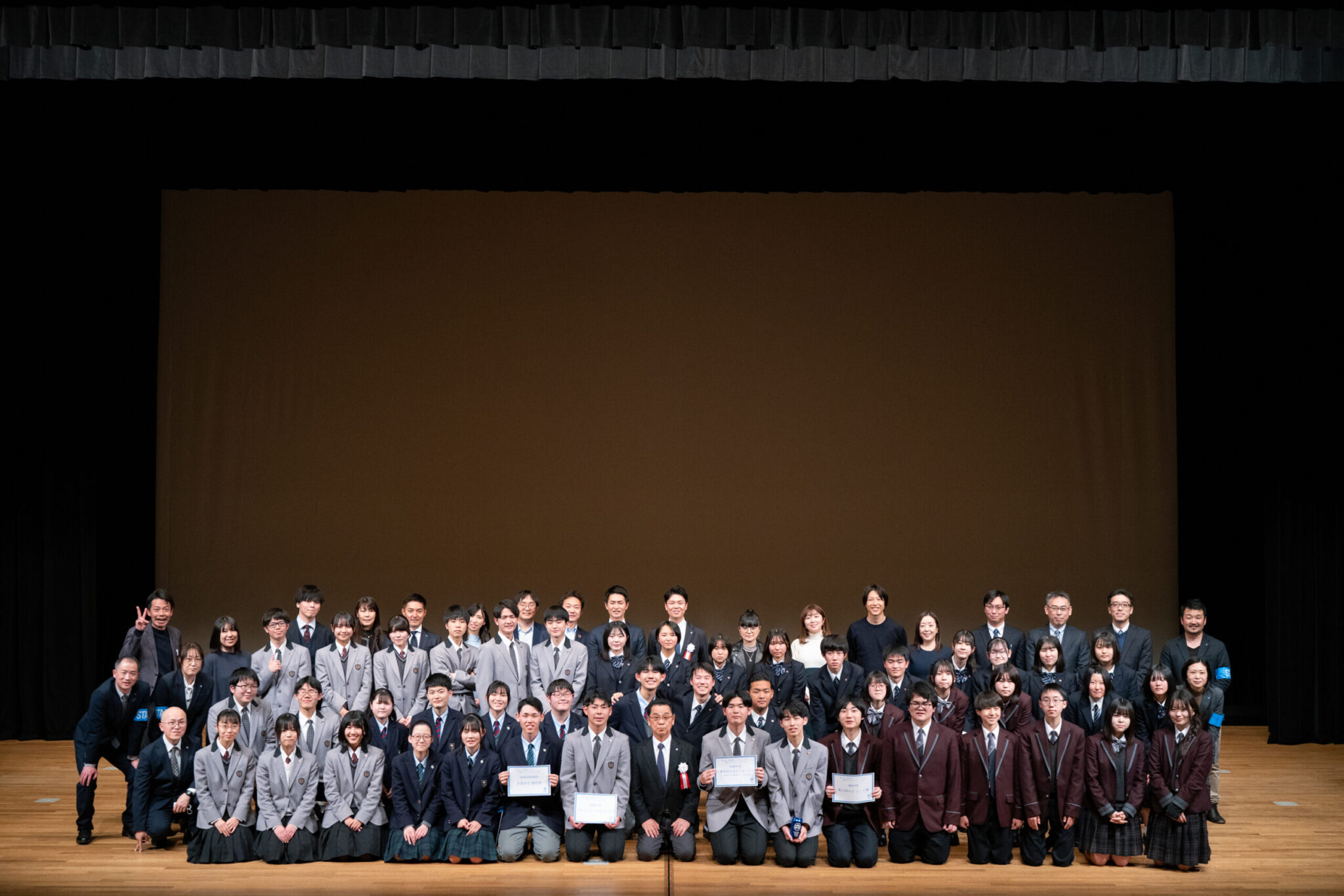 山一金属株式会社